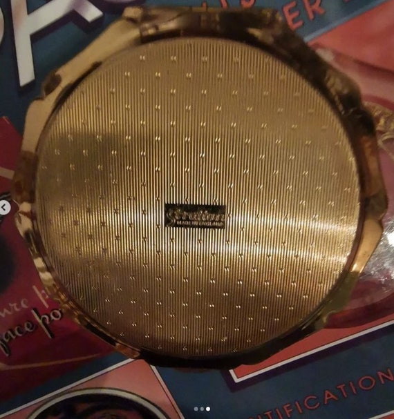 Vintage Stratton Convertible "Queen" Compact "Music L… - Gem