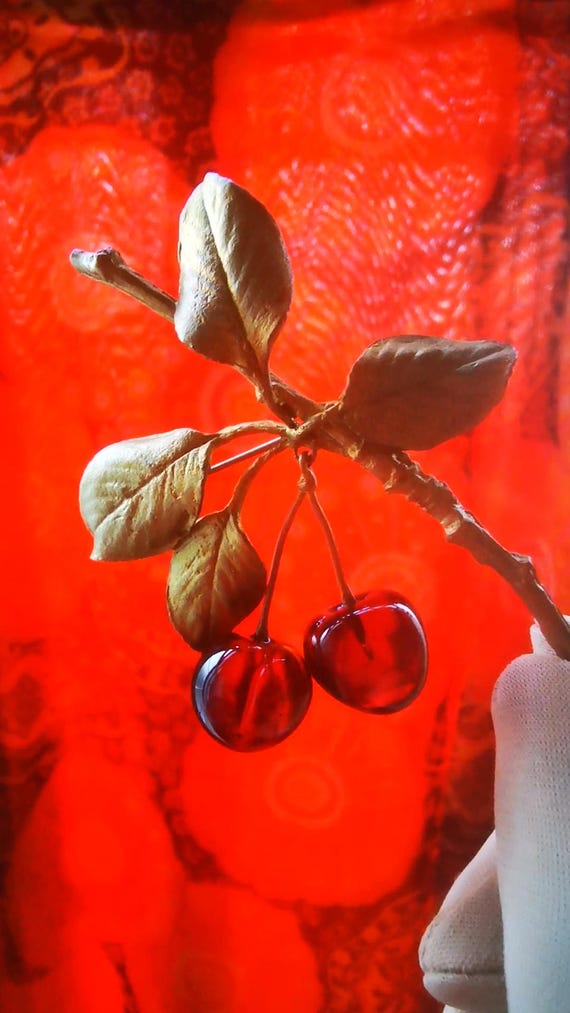 Michael Michaud Cherry Brooch and earrings set - Gem