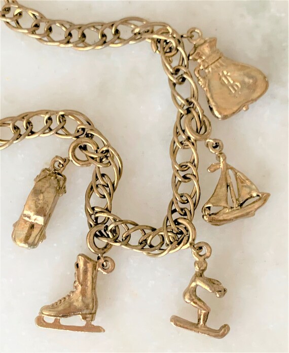 Antique Gold Double Curb Chain 18” Charm Necklace wit… - Gem