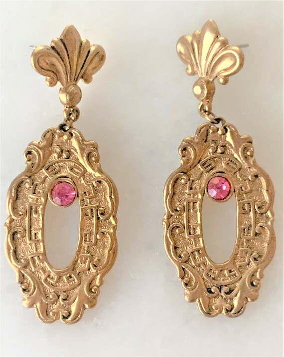Antique Gold Tone Etched Drop Pierced Earrings Hand S… - Gem
