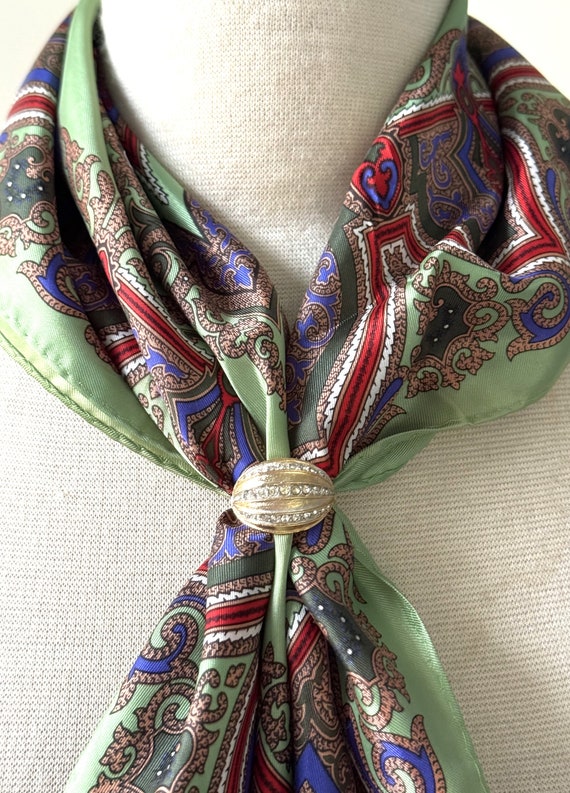 Satin Gold Ribbed & Textured Oval Domed Hinge Scarf R… - Gem