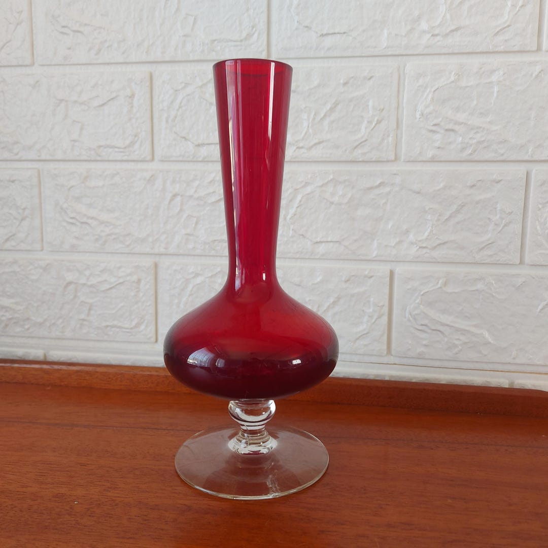 Elme Ruby Red Glass Retro Tall Stem Vase With Clear Glass Knop and Foot ...