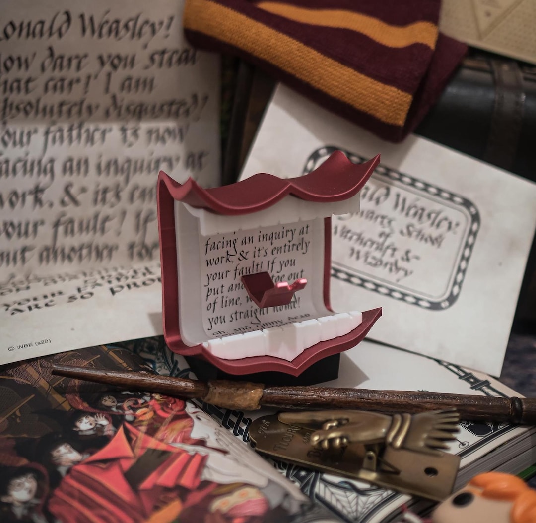 3D Printed Screeching Magical Red Letter With Stand - Etsy