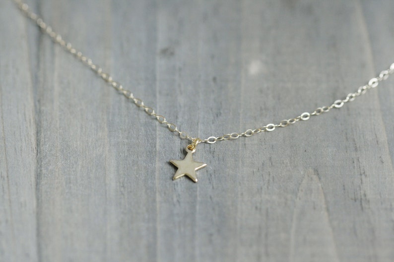 Tiny Gold Star Necklace / Star Necklace / Small Shooting Star | Etsy