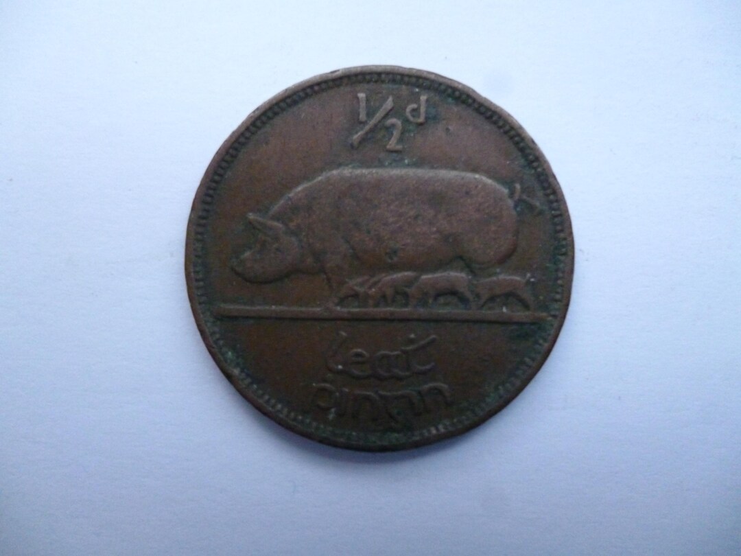 1928 Eire (ireland Republic) Half Penny Coin Featuring a Sow With Her ...