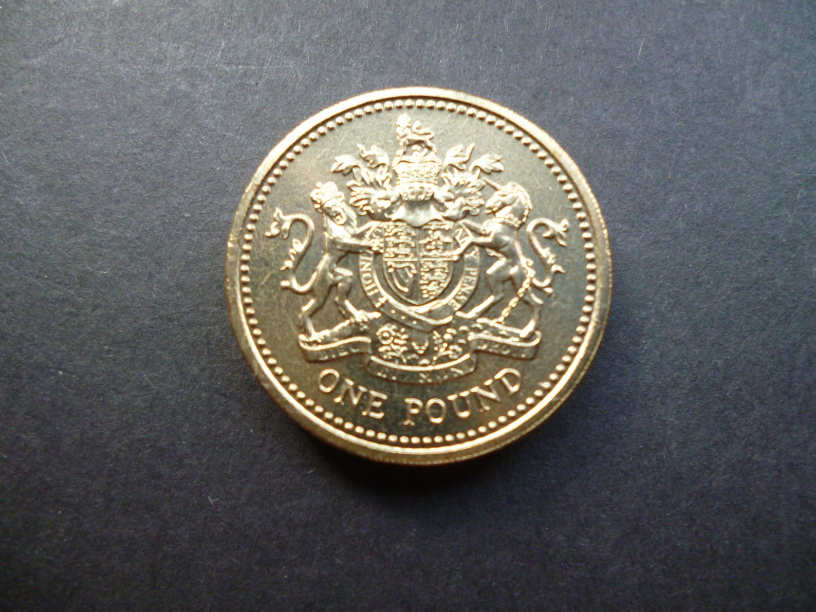 1983 UK One Pound Coin: Uncirculated Nickel Brass, Craft Jewelry - Etsy