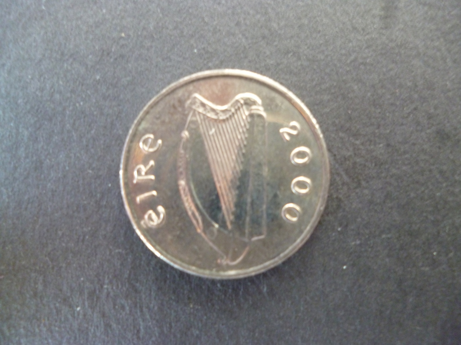 Year 2000 Eire ireland Republic 5p Coin Featuring a Bull and - Etsy