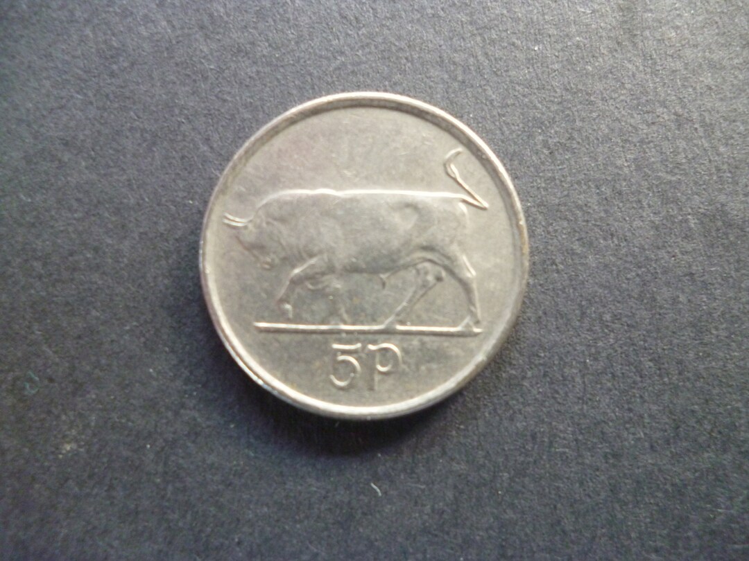 1996 Eire (ireland Republic) 5p Coin Featuring a Bull and a Harp, This ...