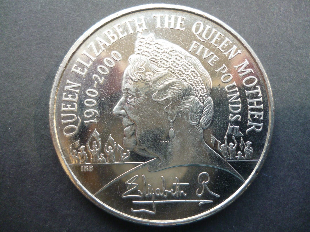Vintage United Kingdom 2000 Five Pounds Coin Issued to Commemorate the ...