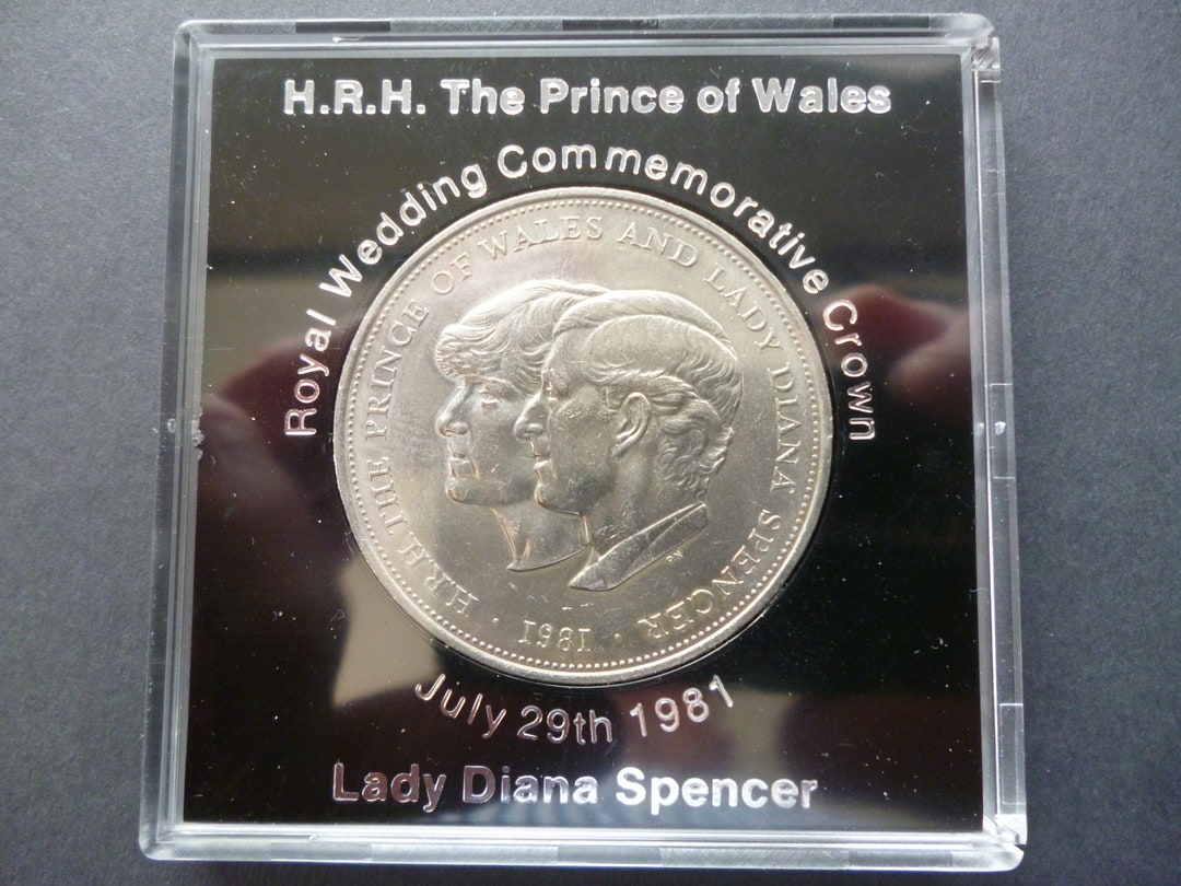 1981 Royal Wedding Crown Coin: Lady Diana Spencer, Prince Charles - Etsy