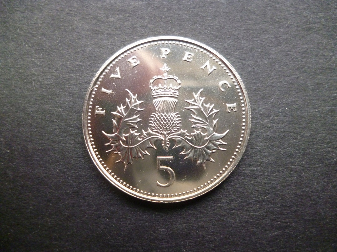 A Vintage English 1986 Five Pence Coin (5p) in Uncirculated (un-used ...
