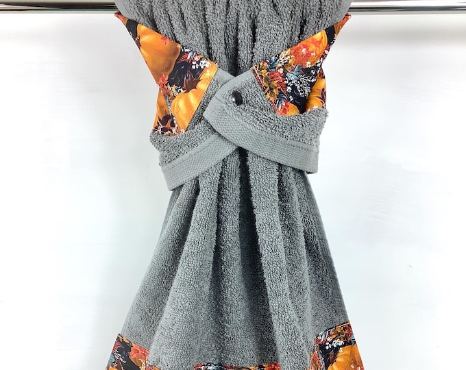 Hanging Hand Towel Wrap, Gray Autumn Snap Towel, Pumpkin Kitchen Towel ...