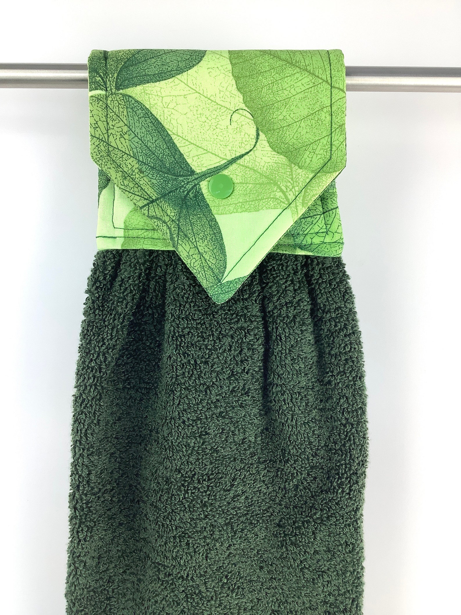 Green Hanging Hand Towel Stay Put Bathroom Hand Towel Leaves - Etsy
