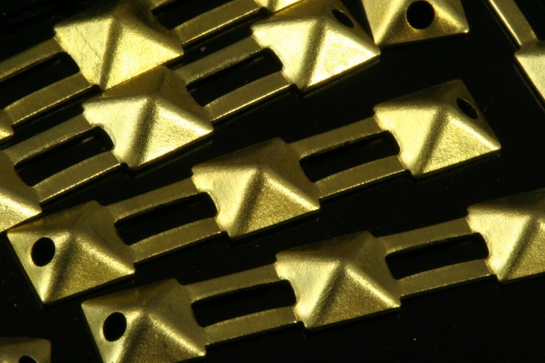 Rectangle Pyramid Connector 60 Pcs Raw Brass 30x6mm Charms ,findings ...