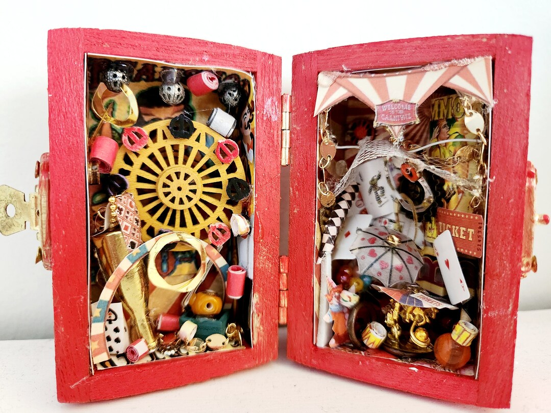 Mini World circus Handmade Micro Miniature Boxed Candy Store Diorama ...