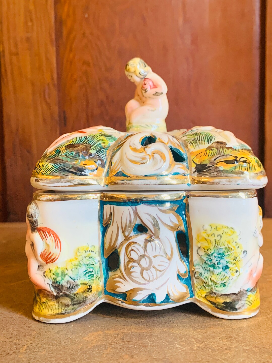 R. Capodimonte Italy Jewelry Box Trinket 2 Piece Raised Cherub Footed ...