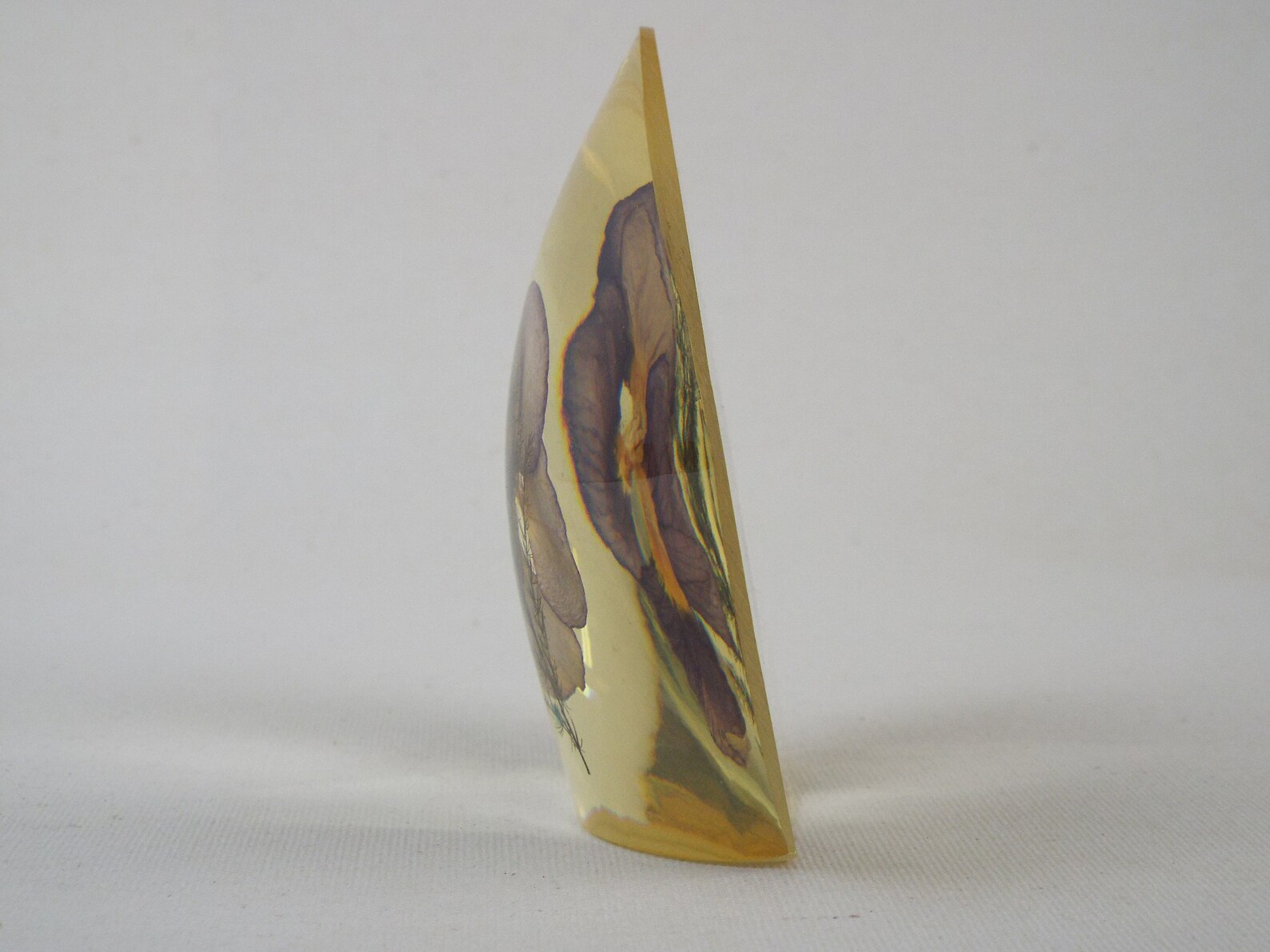 Vintage Lucite Paperweight Pansy Flowers Tarax Infinity Products 4 Tall ...