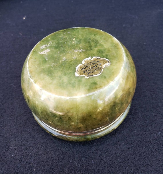 Genuine green Alabaster, hand carved, made from Italy… - Gem