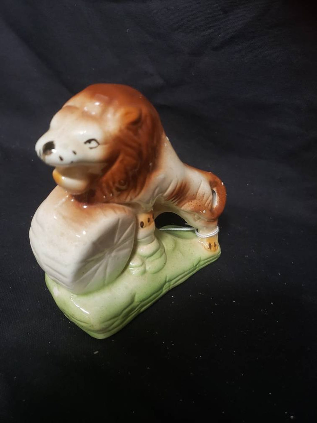 Mid Century Ceramic Lion, Light Weight. - Etsy