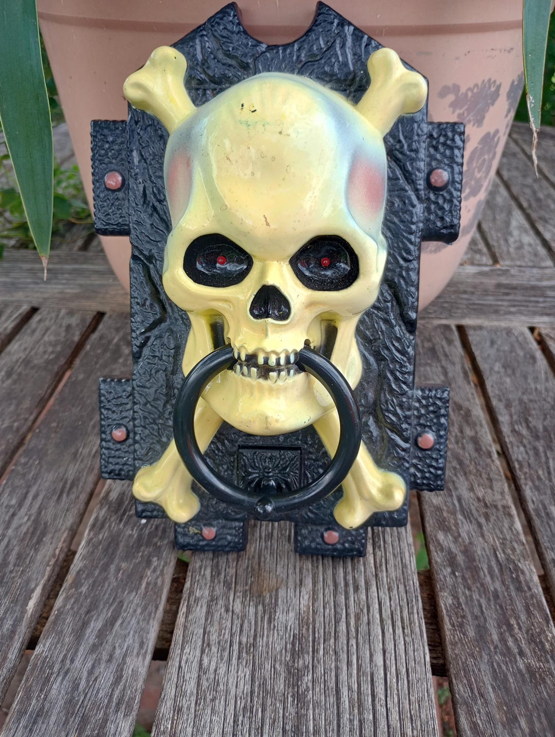 Plastic Skeleton Head Door Knocker, Halloween Decor, Skeletal Face Wall ...