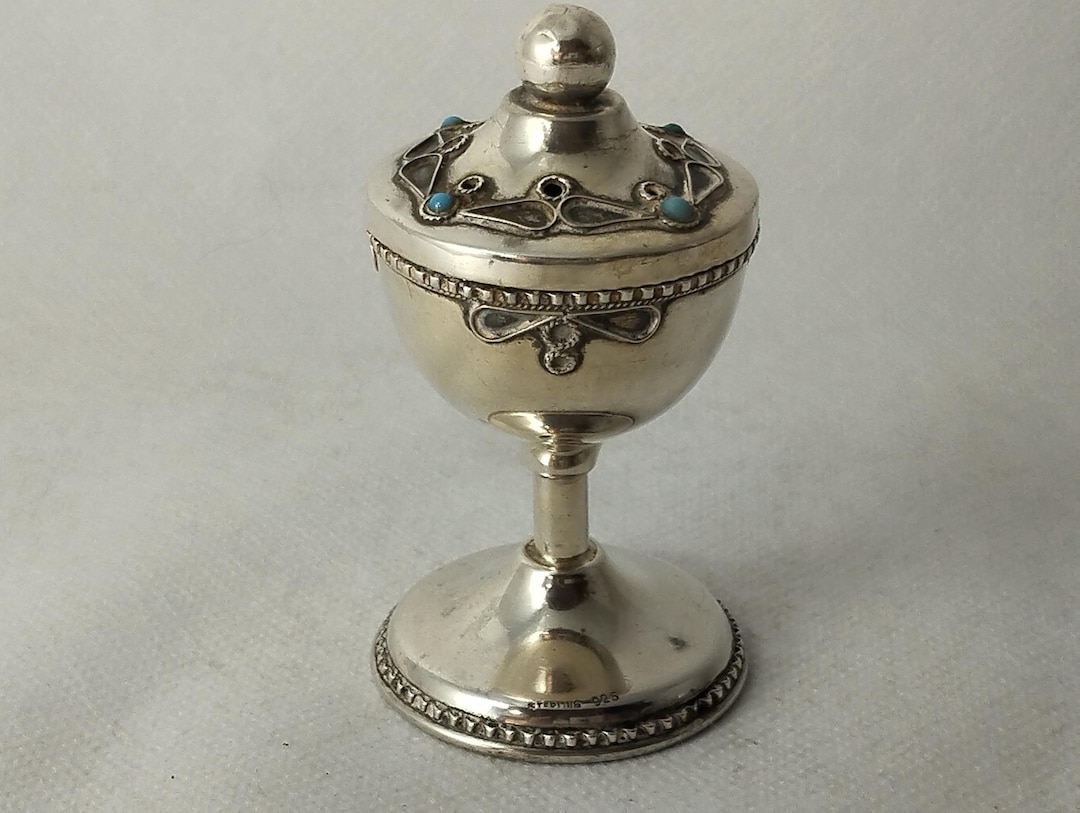 Judaica Besamim Small Spice Box Yemenite Type Silver Sterling 1940s 50s ...