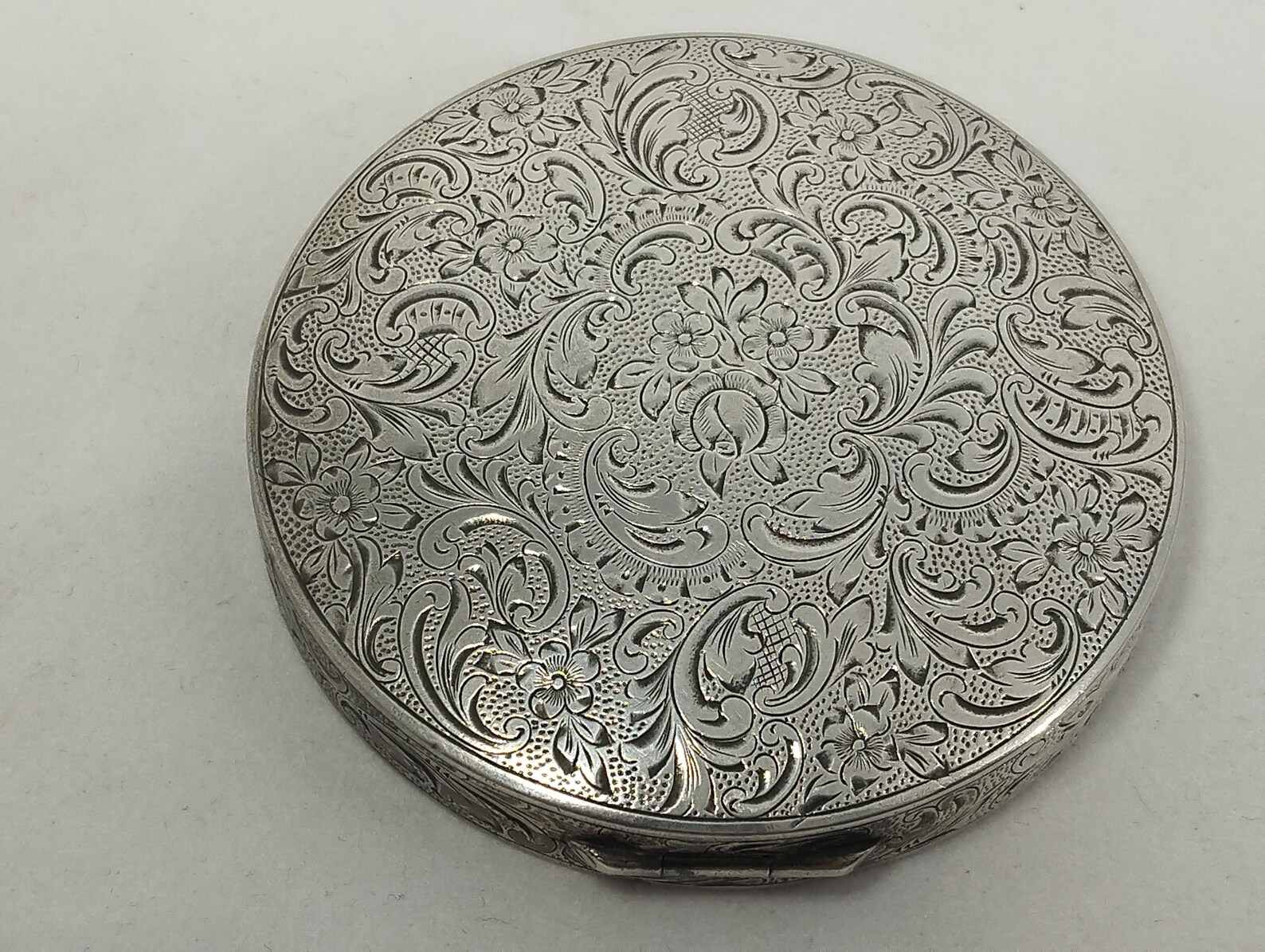 Small Silver Box Art Nouveau Engraving Beautiful Vintage - Etsy