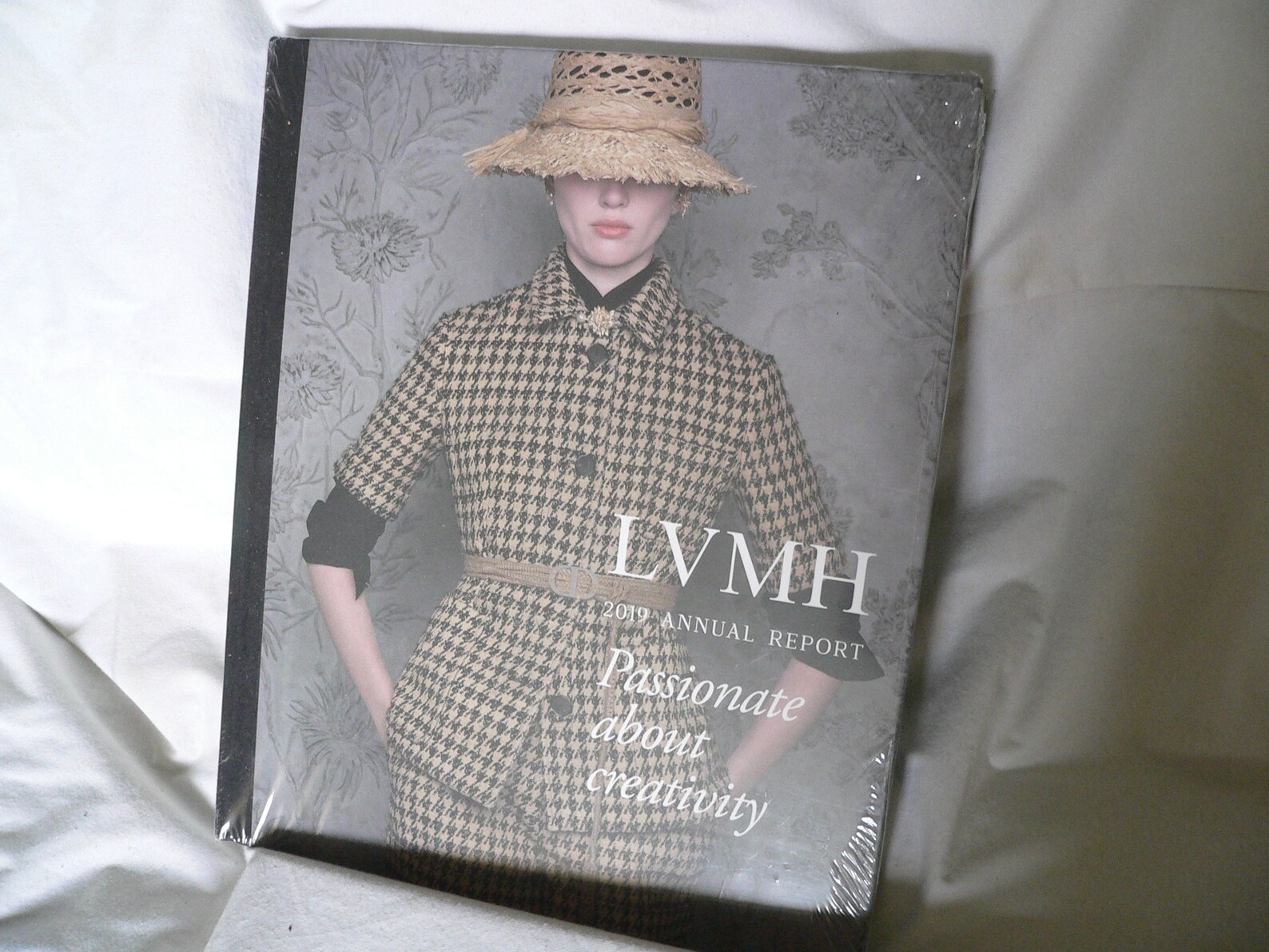 LVMH 2019 Release of Its Annual Report Showcasing 2019 Accomplishments ...
