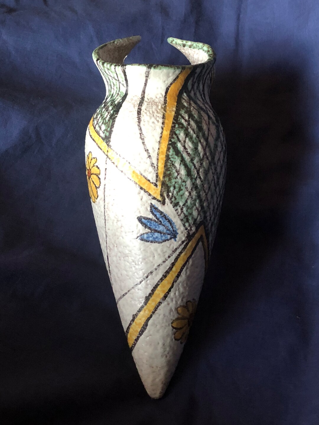 Vintage Ruscha Handgemalt Pottery Wall Pocket Vase No.811 West German ...