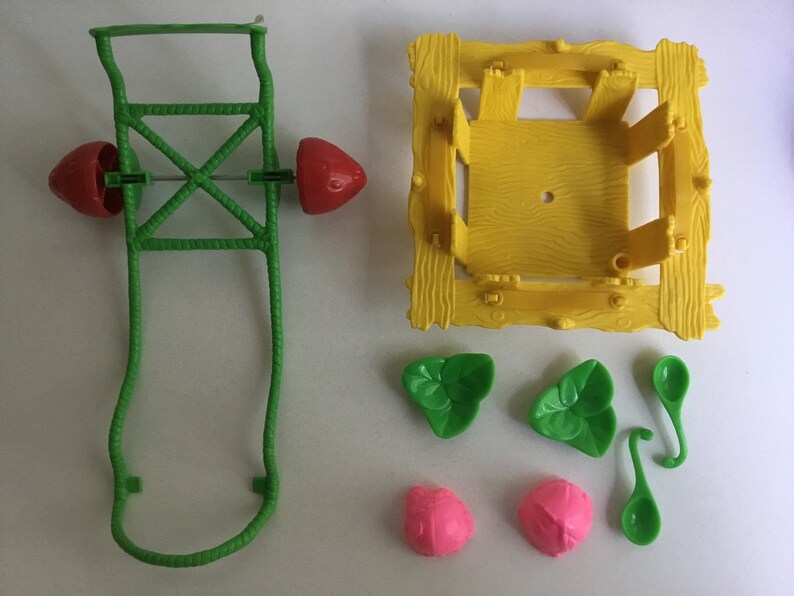 Vintage Strawberry Shortcake SNAIL CART Playset complete - Etsy
