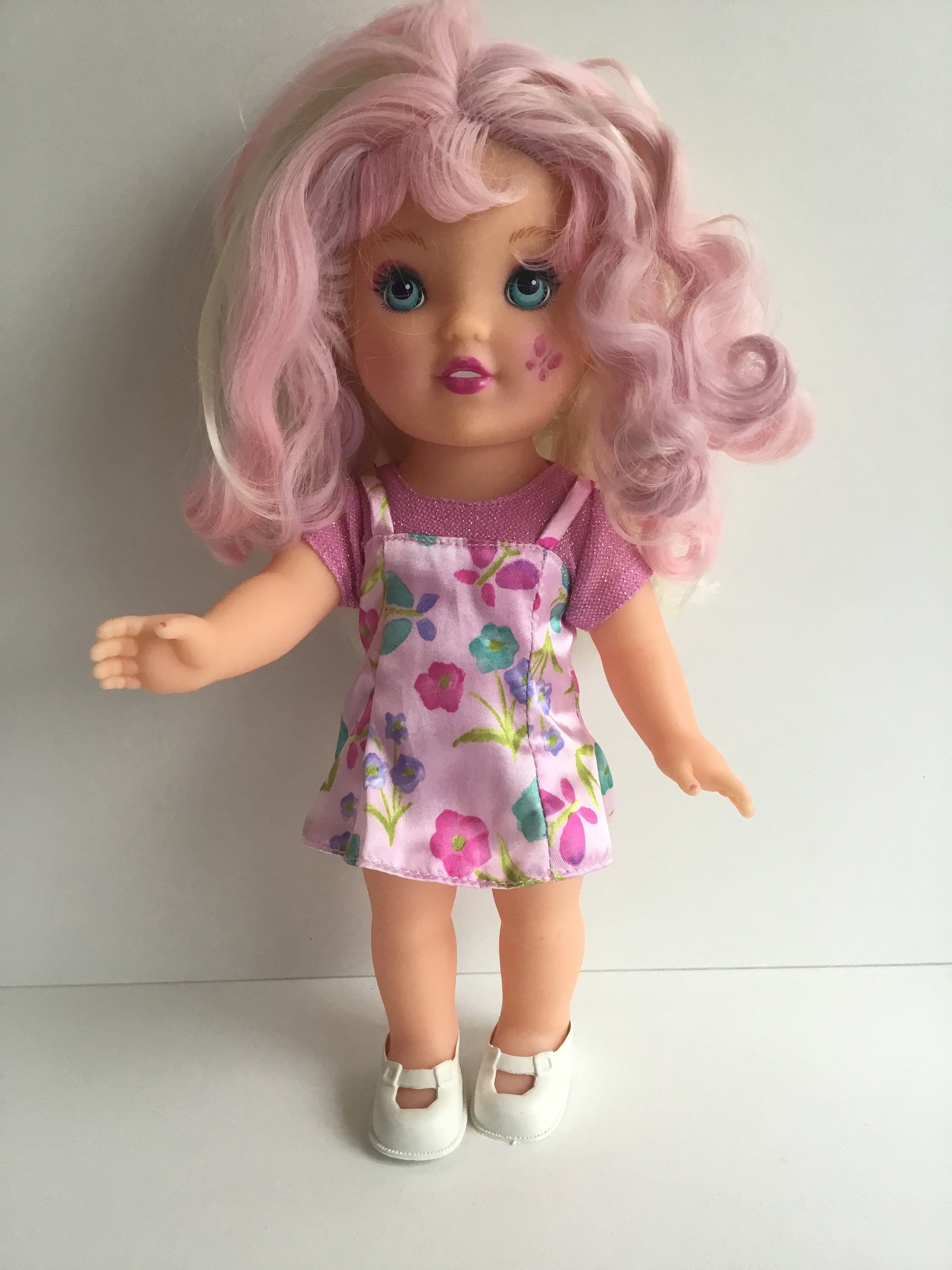 Mindy Doll Makeup