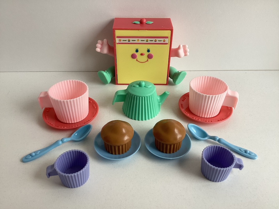 Mattel CHERRY MERRY MUFFIN Snack N’ Serve Table Playset - Etsy