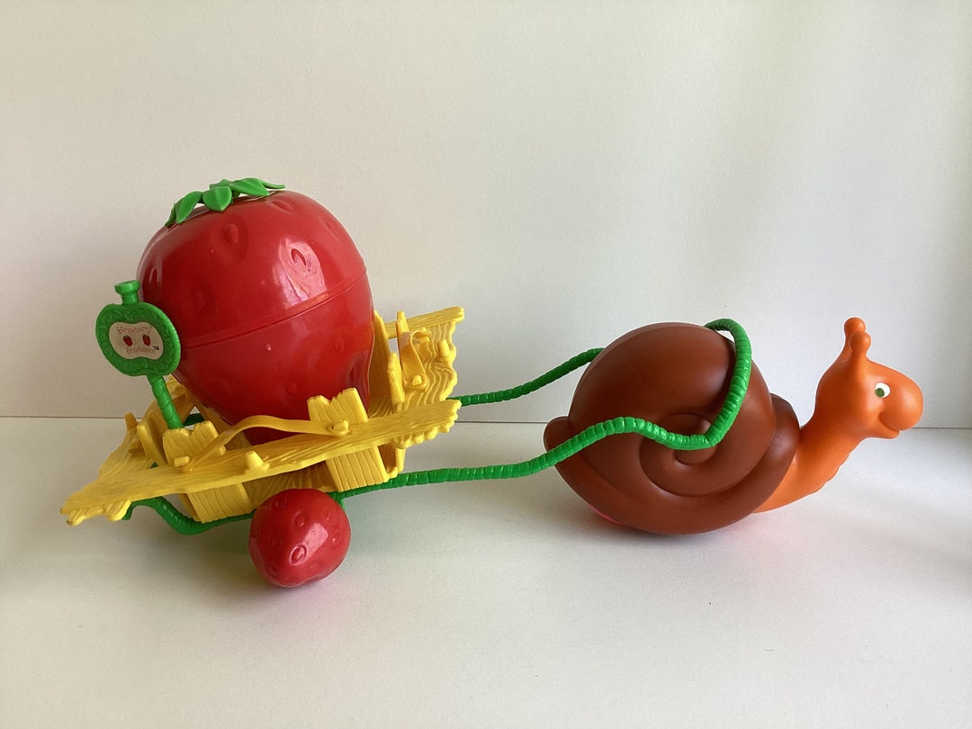Vintage Strawberry Shortcake SNAIL CART Playset complete - Etsy