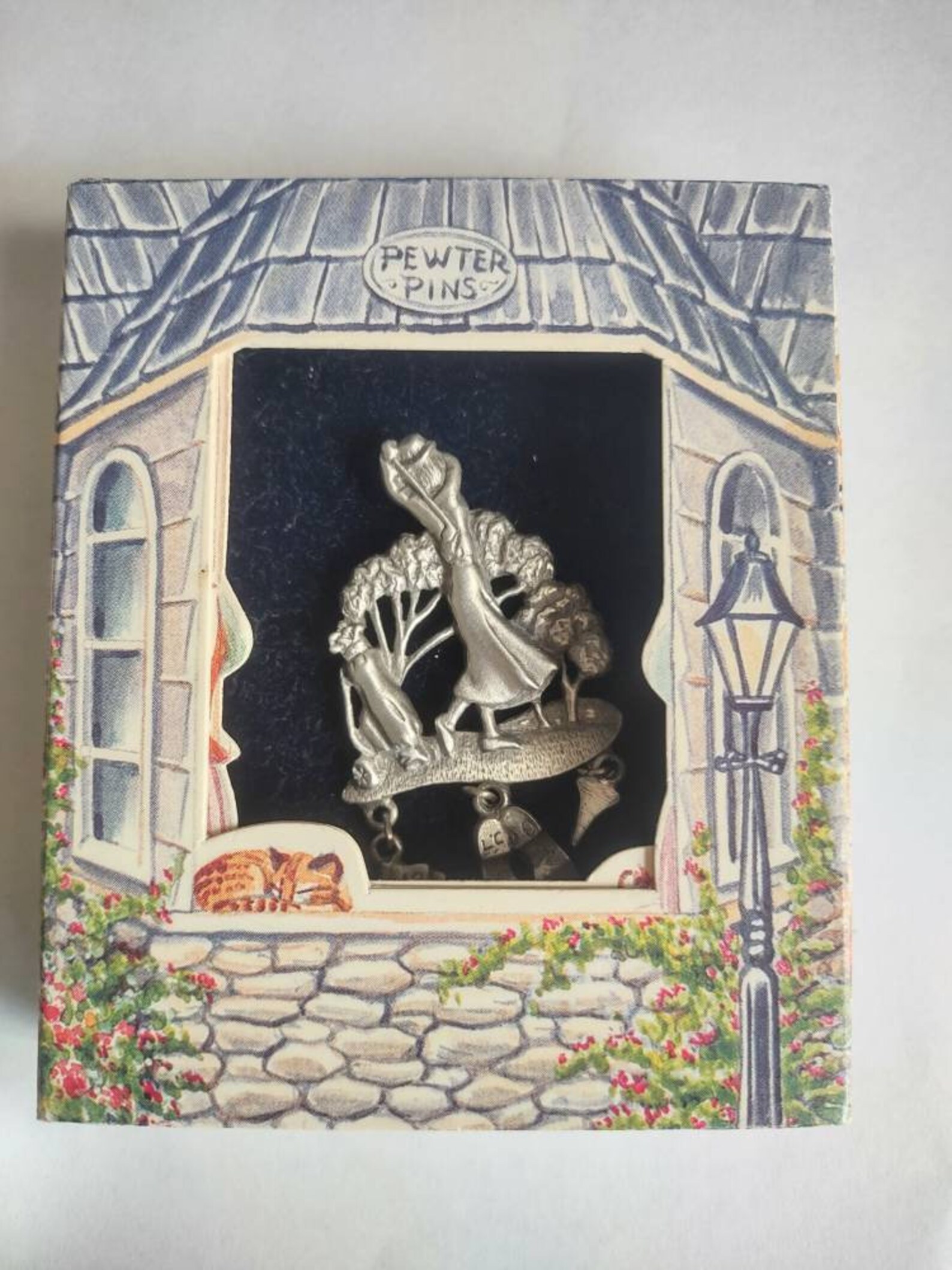 Women's Golfing Brooch / Pin / Golf Jewelry / Designer - Etsy