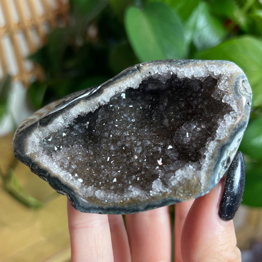 Druzy Amethyst Jasper Cave: Crystal From Uruguay, Grounding Cleansing ...