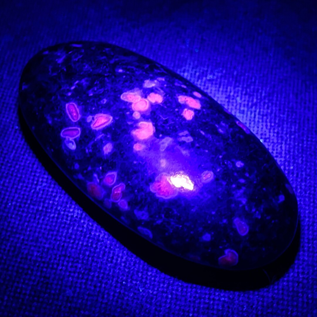 You Choose UV Reactive Ruby Zoisite Palm Stone, Crystal Chakra Healing ...