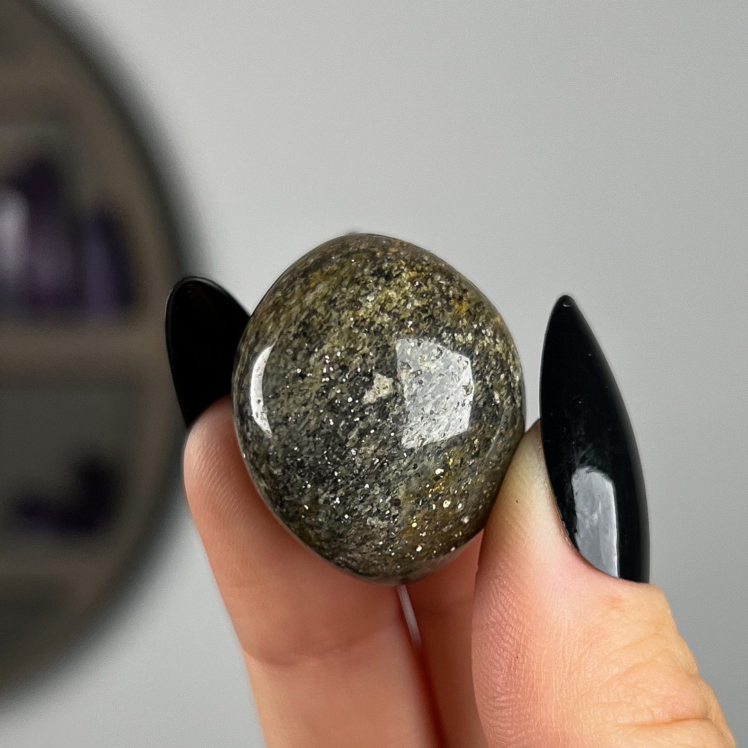 Black Gold Sunstone Tumbles, Crystals for Grids, Sparkly Glittery ...