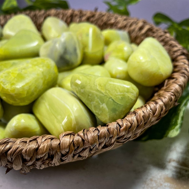 Light Lime Green Serpentine Tumbles, Serpentine Pocket Crystal, Healing ...