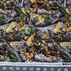 Real Tree - Branches Leaves Camouflage Camo - High Quality Quilting ...