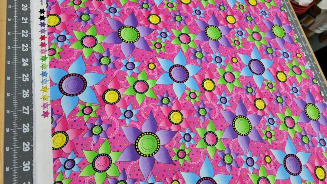 Flower Power - Large Flowers on Pink - High Quality Quilting Cotton ...