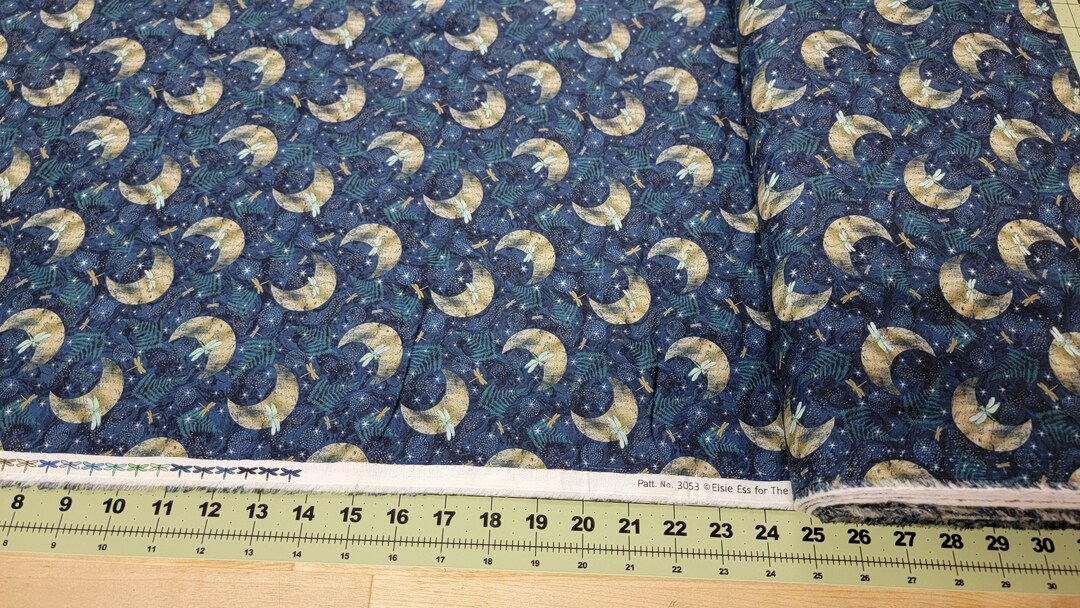 Dragonfly Flutter - Moon W Tiny Dragonfly- High Quality Quilting Cotton ...