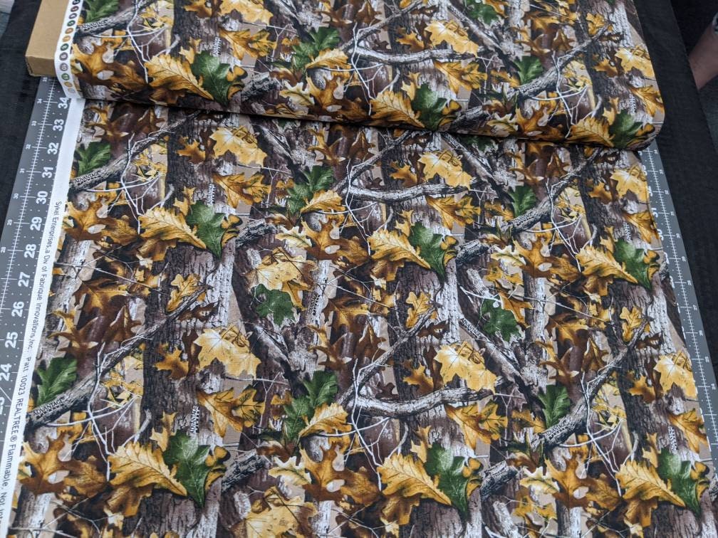 Real Tree - Branches Leaves Camouflage Camo - High Quality Quilting ...