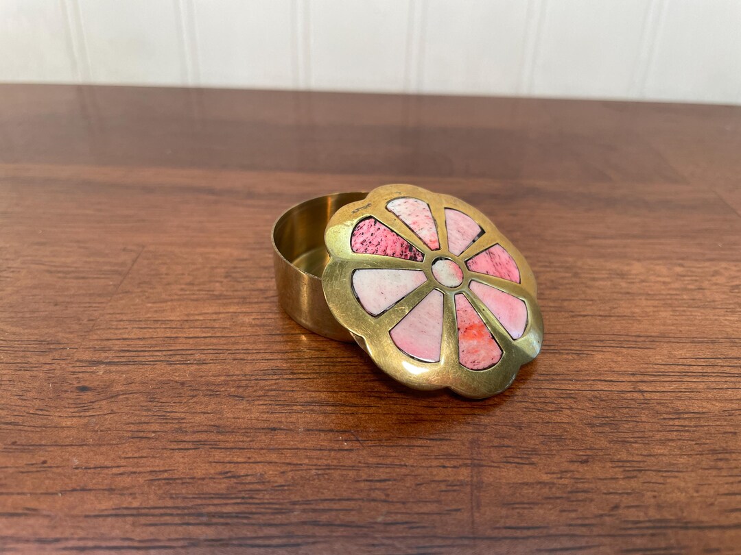 Brass Kajal Pill Box, Pink Shell Inlay Design, 2" Flower Shaped ...