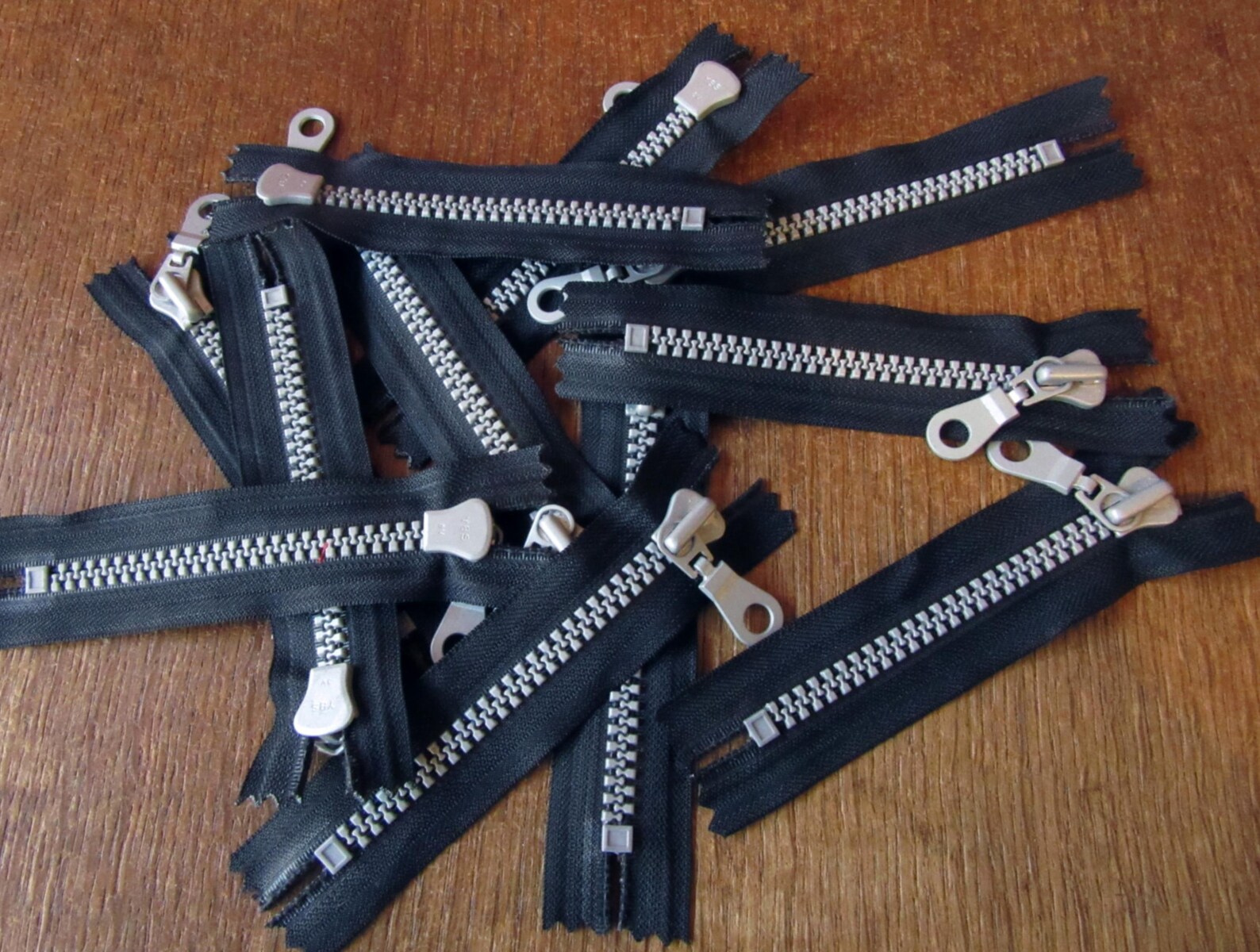 5.25" 13cm Closed End Super Chunky Zip Plastic Zipper Black Grey Teeth ...