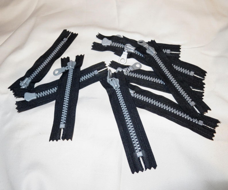 5.25" 13cm Closed End Super Chunky Zip Plastic Zipper Black Grey Teeth ...