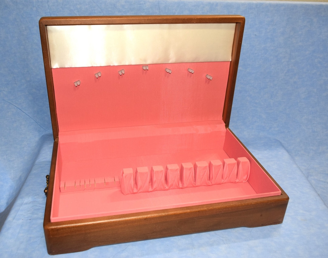 Vintage Silverware Box Chest Maple Wood Box Rose Pink Sateen Lining ...
