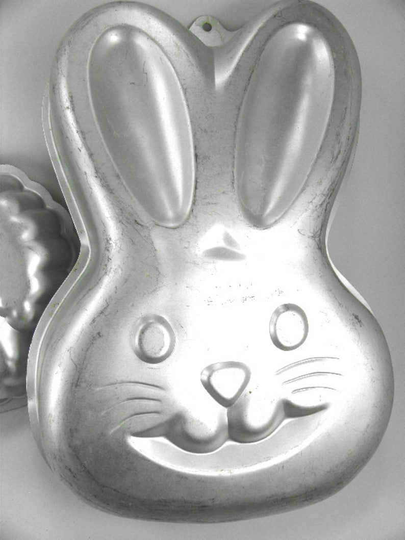 Aluminum Bunny Cake Baking Pan Mold by Wilton | Etsy
