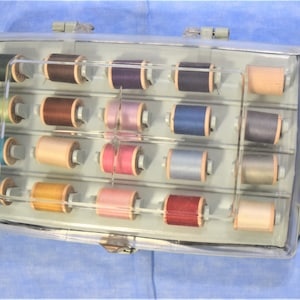 Vintage Compact Spool Caddy Folding Compartments Carrying Thread Case ...