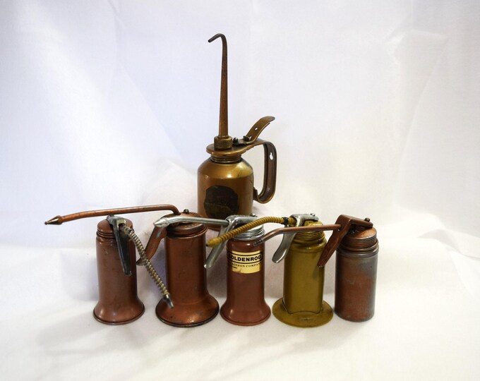 Vintage Machinery Sewing Oiler -- Small Metal Thumb Pump Squirt Oiler ...