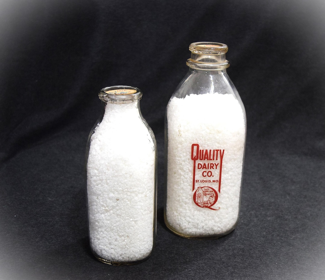 2 Vintage Milk Bottles 1950s Half Gallon and Quart Bottles With ...