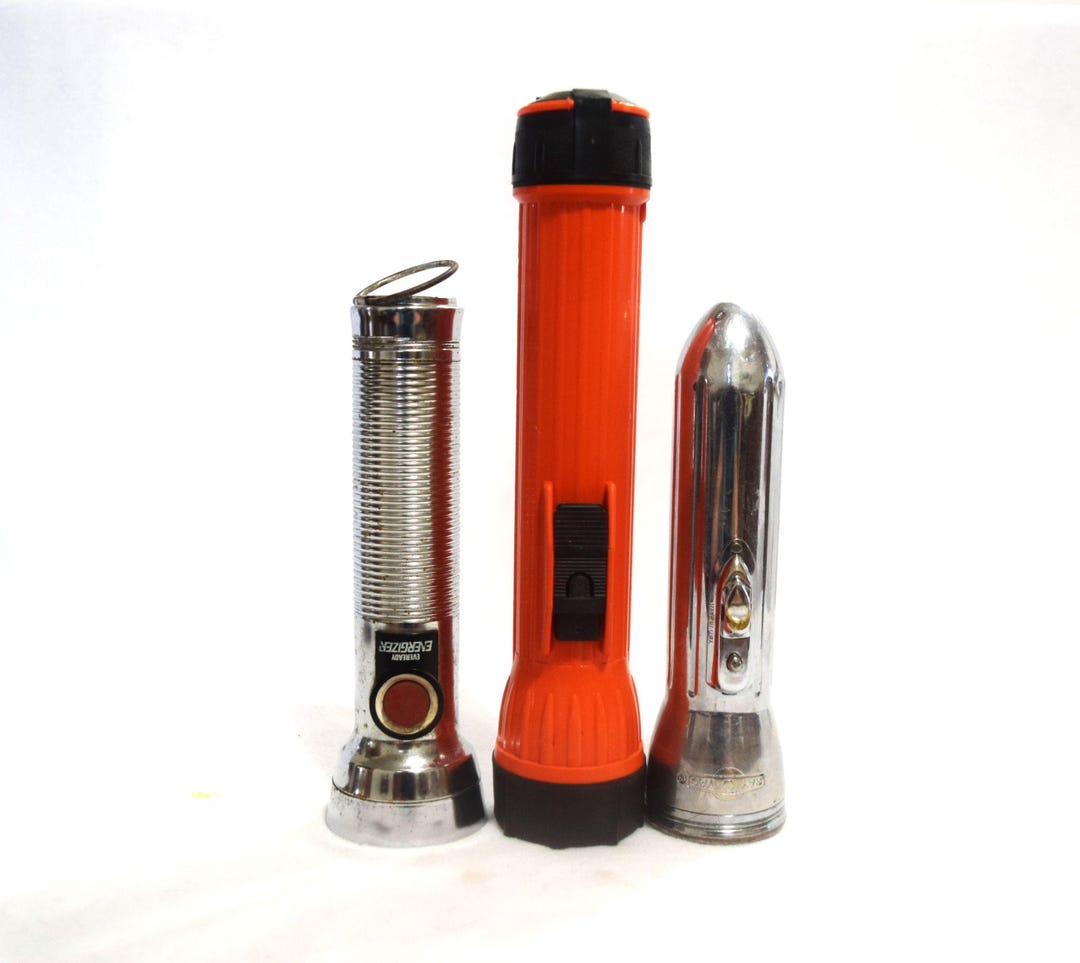 Vintage Flashlight Bullet Ray O Vac, Eveready Energizer, Bright Star ...